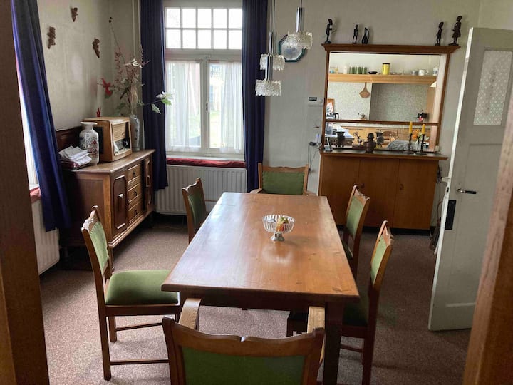 K4 Missiekamer, Terug In De Tijd - Uden