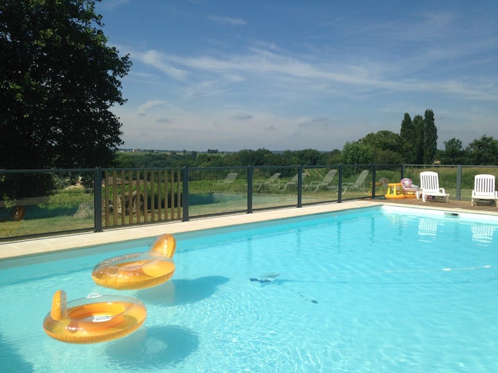 Superbe Gîte De Groupe Avec Grande Salle à Manger - Gironda