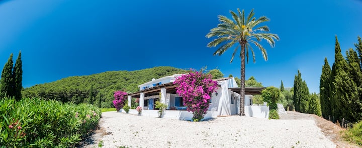 Magnificent Andalucian Farmhouse With Views - Casares
