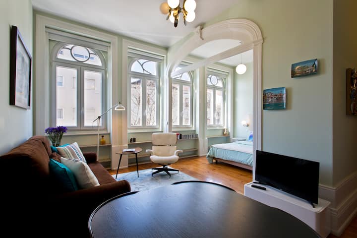Stylish Downtown Romantic Loft - Porto