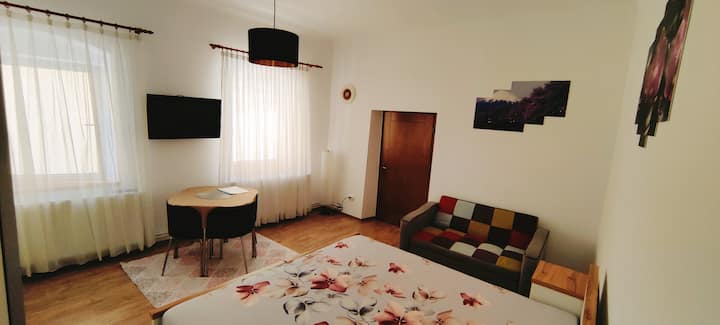 Cozy 2 Room Apartment, In The Old City Center - Brașov