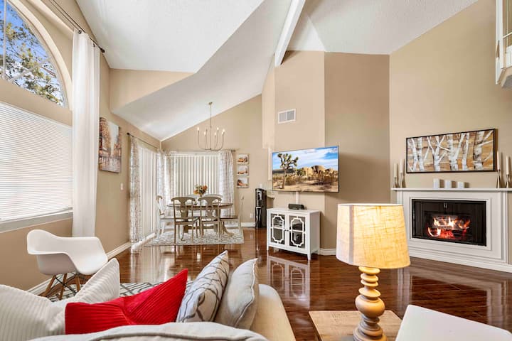 Cute Stylish And Clean 2 - Santa Clarita, CA