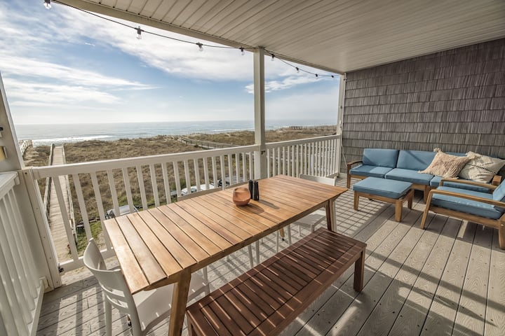 Renovated Modern Beach Front Condo - Carolina Beach, NC