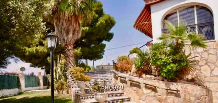Maison Avec Piscine, Chaleureuse En Bord De Mer - El Campello