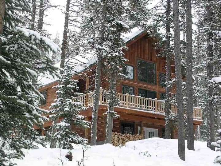 Luxury Cabin Near Yellowstone - Cooke City-Silver Gate, MT