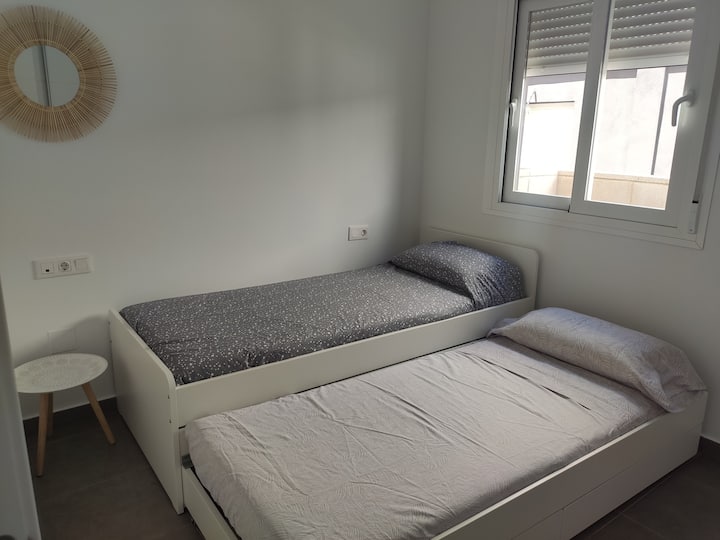 Habitación Individual O Doble En Casa Con Terraza - Isla de Tabarca