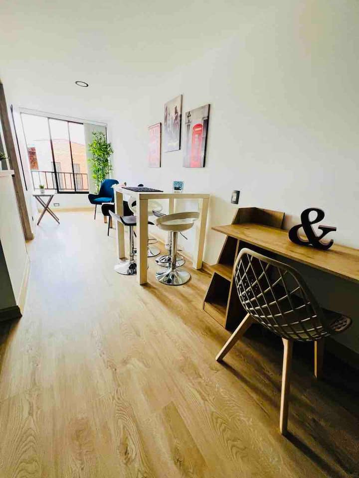 Complete And Modern Apartment Near The Metro Station - Medellín, Colombia
