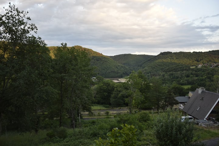 Villa Avec Vue Sur Le Lac - Pontgibaud