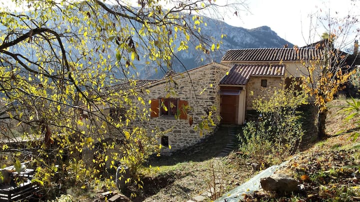 Gîte 4-5p. Vallon-pont-d'arc, Chames - Vallon-Pont-d'Arc