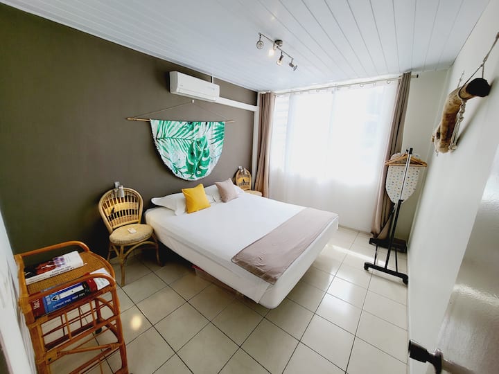 🦈 2 Min Market And Dock, 20 Mbs Wifi, Painapo23 - Tahiti