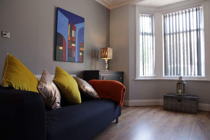 Stunning, Newly-refurbished Central Townhouse. - Topsham