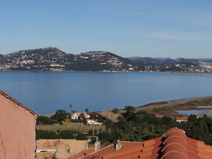 Studio 30m² Avec Vue Mer, Hyères, Giens - Presqu'île de Giens