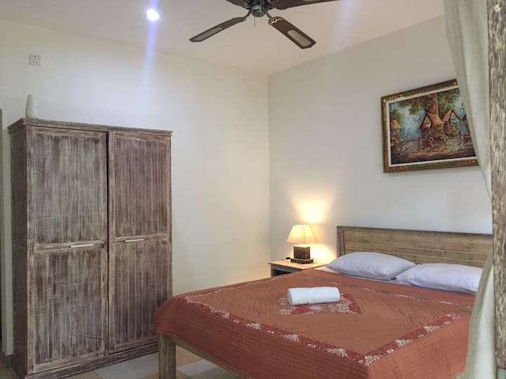 Cheap Room With Ac Svaka Homestay Ubud - Ubud