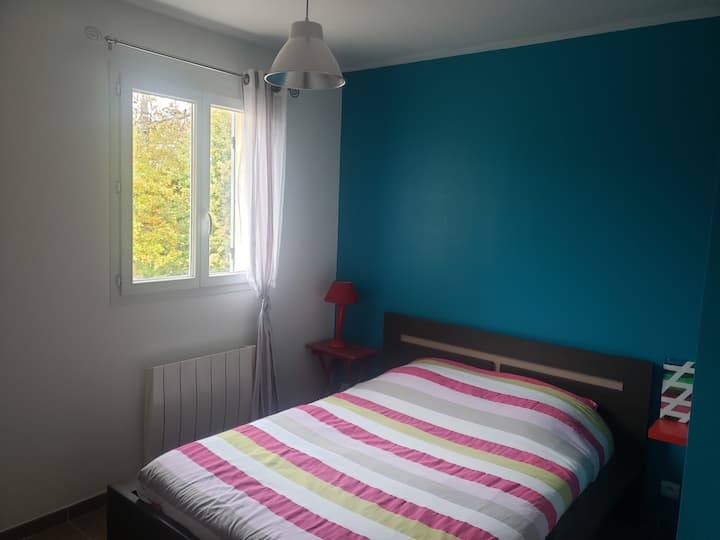 Chambre Dans Maison Avec Entrée Indépendante - Pont-Saint-Esprit