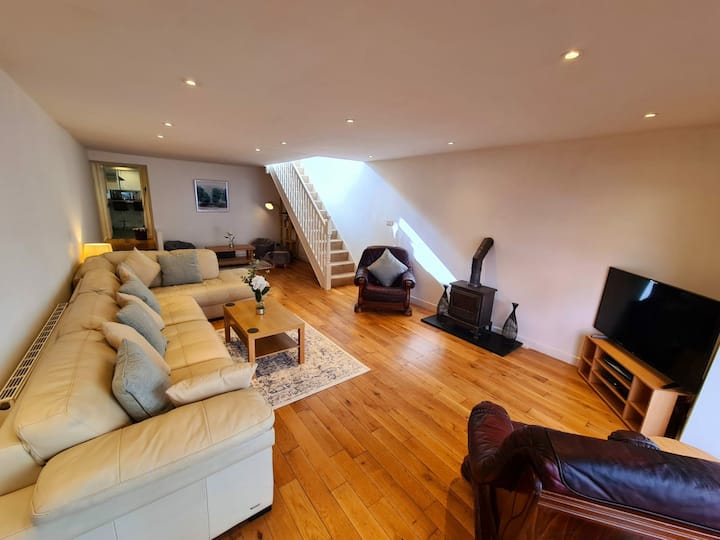 Llety Llechen - Spacious, Central, Sleeps 8 - Llanberis