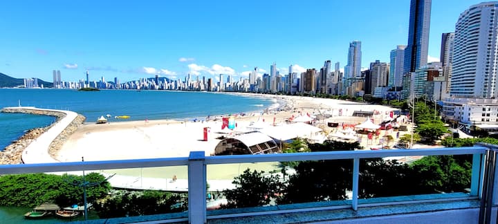 Apto Studio 1 Beira-mar, Roda Gigante A 15 Metros. - Balneário Camboriú