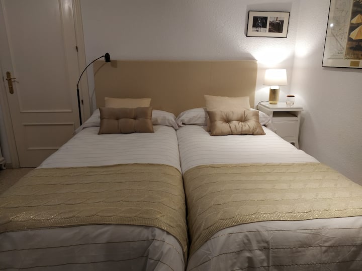 Chambre De Luxe Vivre Avec Famillie - Granada