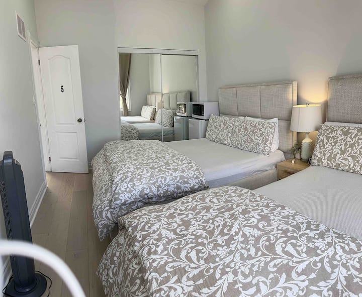 Cozy Vacation+1 Min Walk To Ttc Public Transport - Toronto
