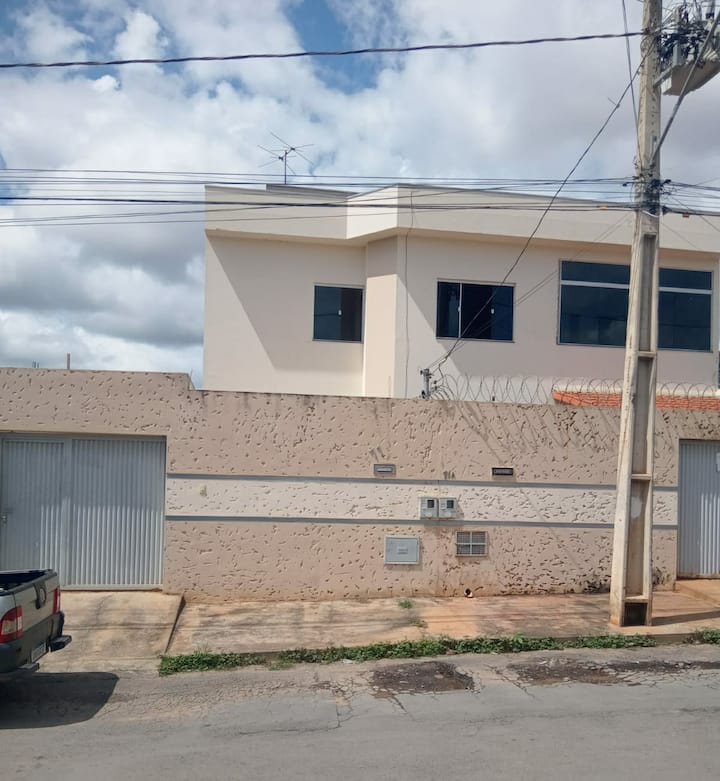 Apto,bairro Sta Lúcia,garagem Coberta 2,50x4,70 - Montes Claros