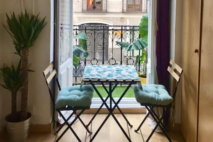 1.cute Apartment Next To Gran Via And Plaza España - Chamartín