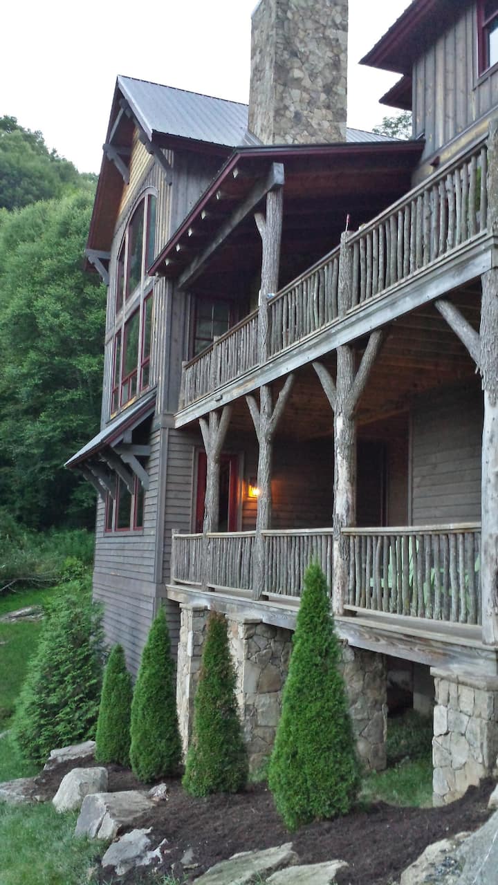 It's About Time (Five Star Luxury) Near Boone - Banner Elk, NC