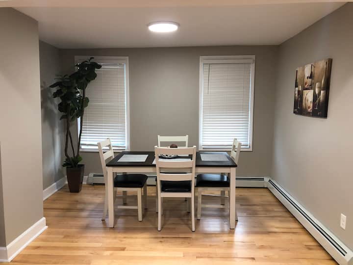 Large Modern Bedroom Within Newly Remodeled Flat. - Troy, NY