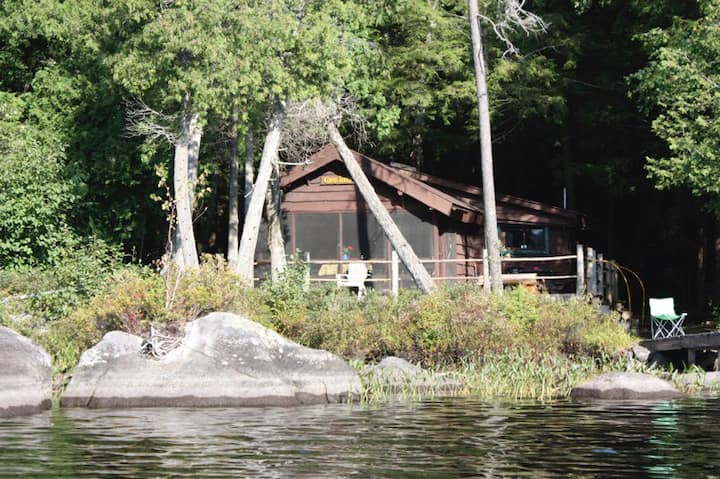 Waterfront Authentic Adirondack Housekeeping Cabin - Saranac Lake, NY