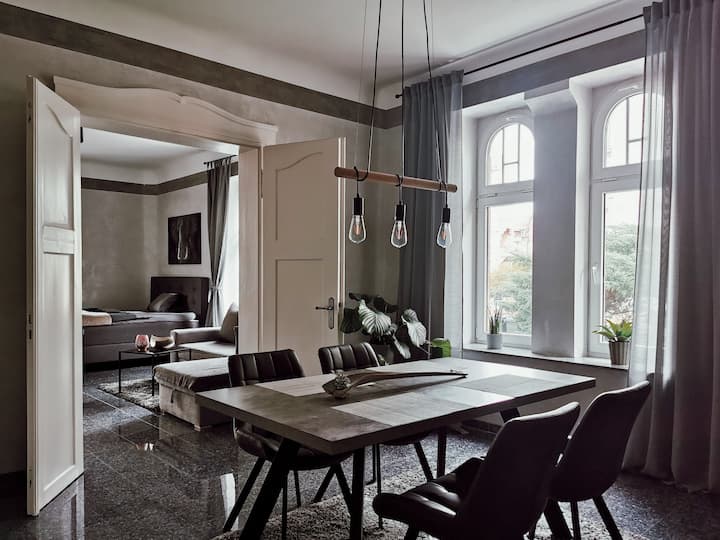 Stilvolle Wohnung Im Zentrum Erfurts & Stellplatz - Erfurt