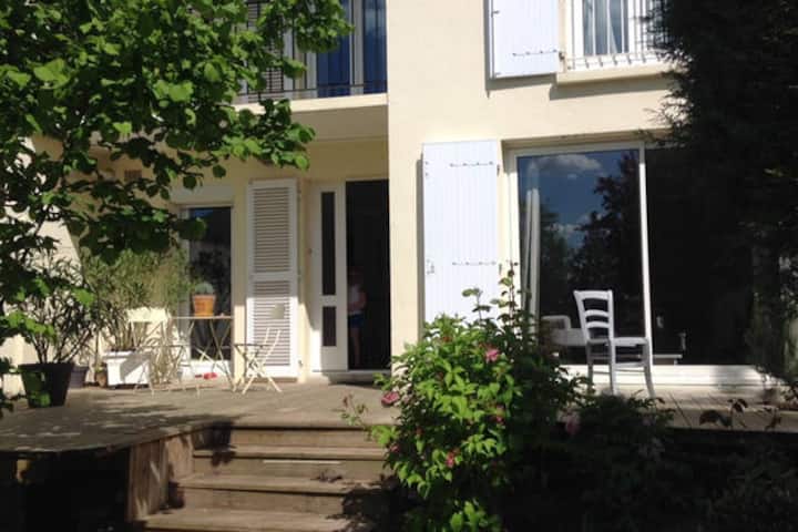 Home Sweet Home De Margaux, Leila Et Jean-marc. - 푸아티에