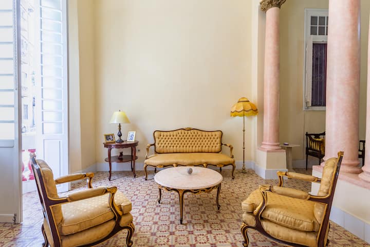 Princesa Del Mar- Colonial House - Havana
