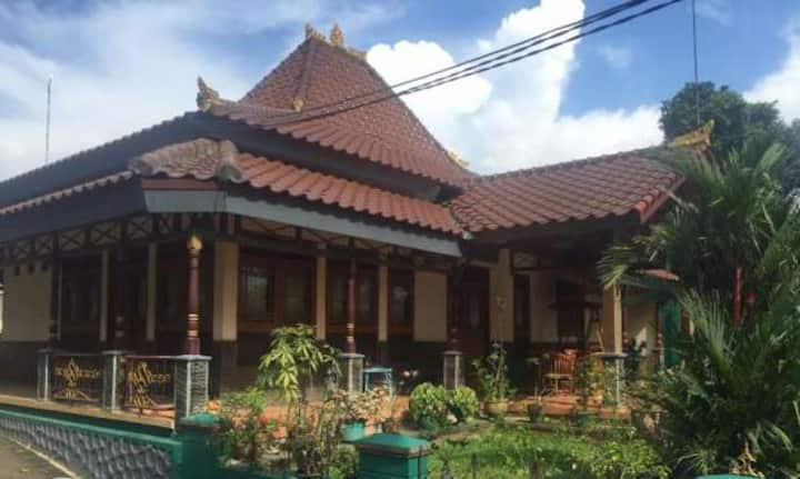Villa Joglo Purwakarta - Purwakarta