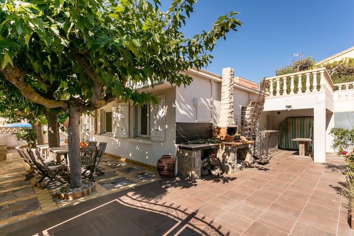 Villa "Lou Castelou" Plain Pied à 70m De La Plage - Narbonne