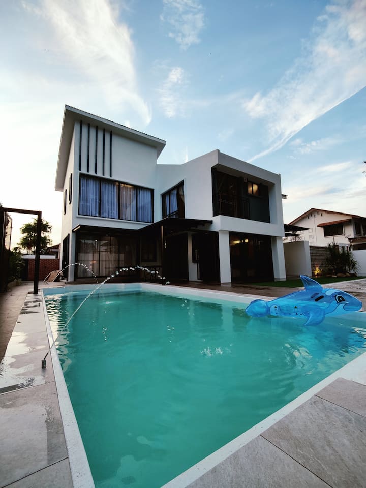 Eden Pool Villa @ Ipoh Town (21-26 Pax) - Ipoh