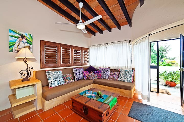 Charming 2br, Ac, Ocean View, Walk To Beach - Sayulita