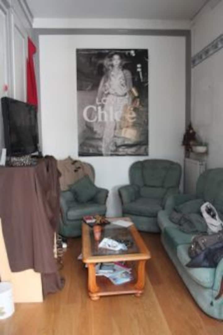 Chambre Meublée Dans Une Grande Maison De Ville - Ronchin
