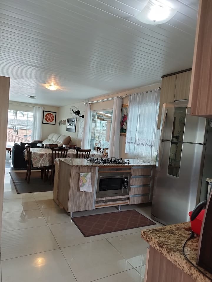 Casa  Inteira  Aconchegantes 2°andar Curitiba Pr - Curitiba