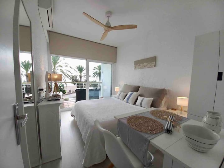 Apartament Primera LÃnea De Mar - Catalonia