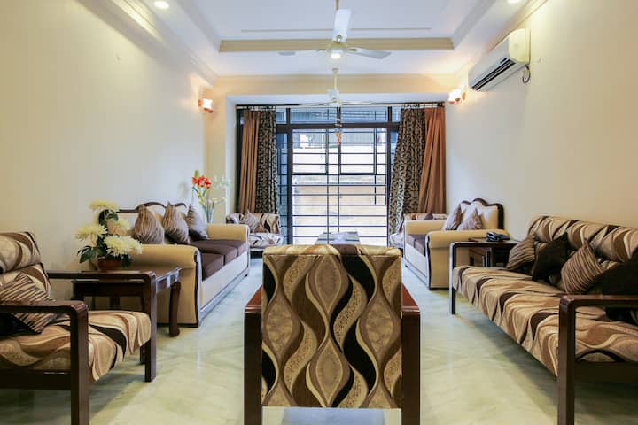 Raj's Cozy Affordable South@ The Heart Of Kolkata! - Kolkata