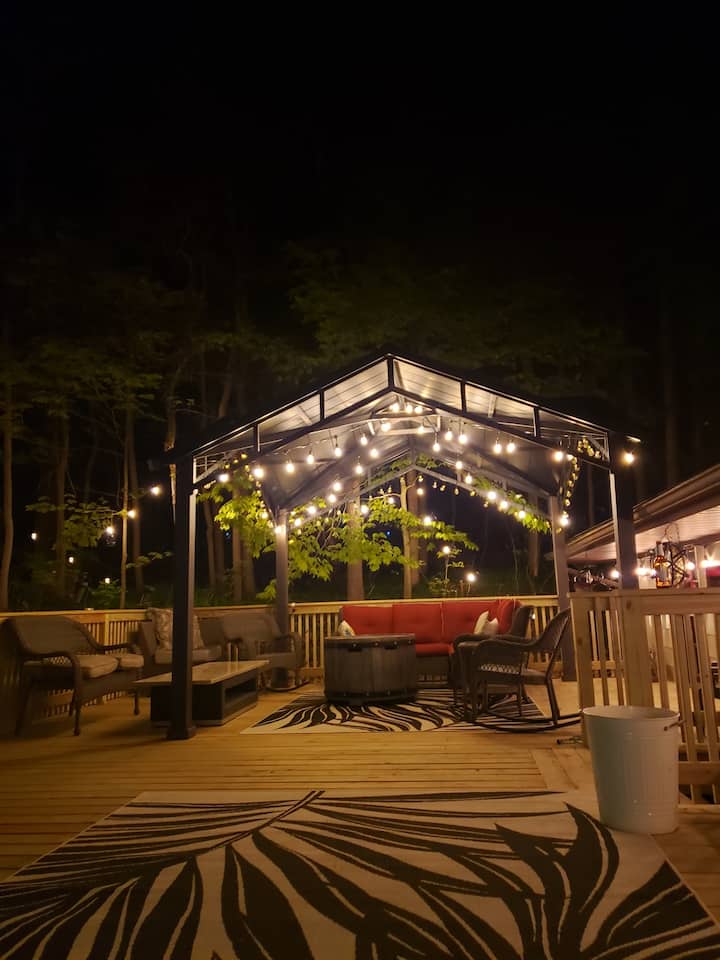 A Home With A Forest Scent And The Sound Of Waves - Lake Michigan Beach, MI