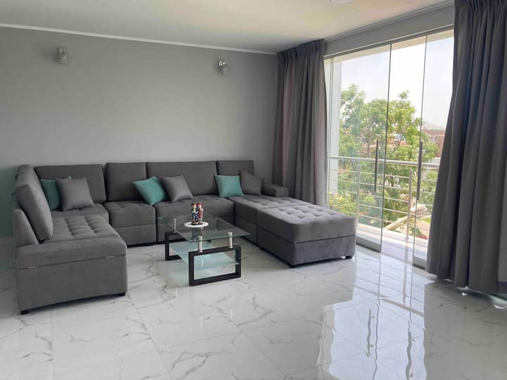Departamento Moderno Y Espacioso En Huaral - Huaral