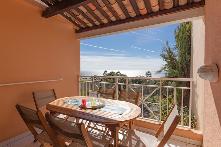 Logement Au Calme à La Vue Apaisante - カンヌ