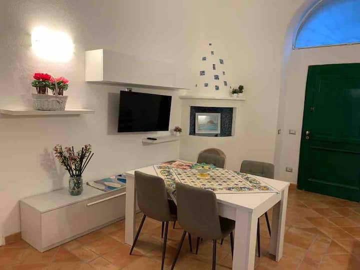 Casa Vacanza Nonna Delia  Accesso Sulla Spiaggia - Ischia