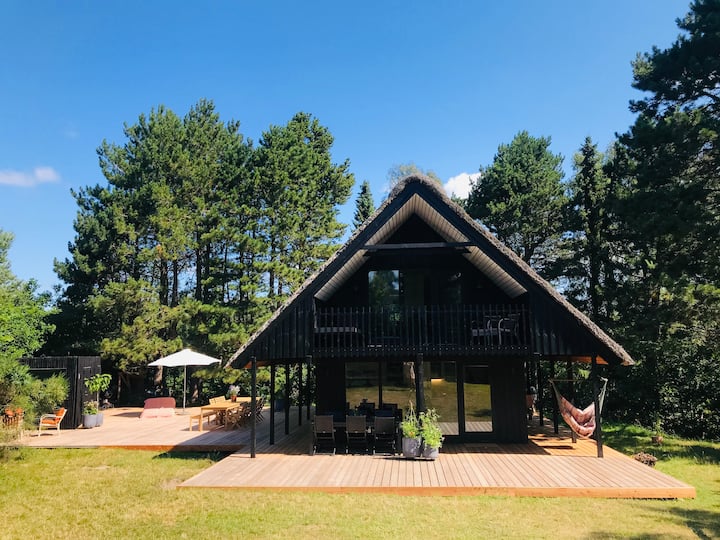 Fantastisk Hyggeligt Sommerhus Ved Lyngsbæk Strand - Denmark