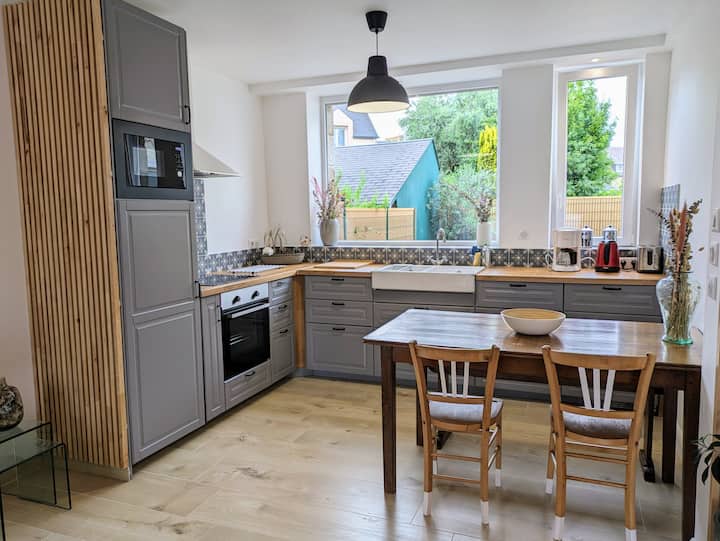 Maison Centre Ville Avec Terrasse Au Calme - Avranches