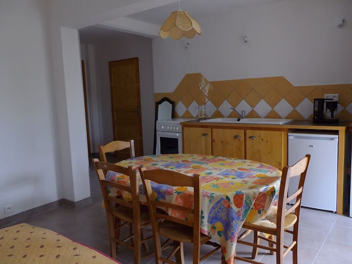 Gîte à La Campagne, Proche De Millau - Millau
