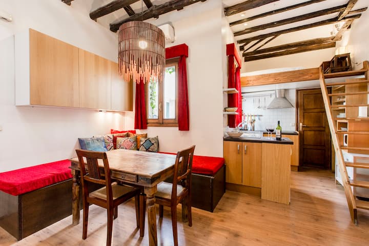 Penthouse Near Sol, Plaza Mayor. - Madrid