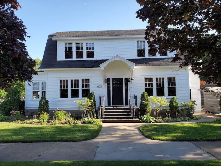 The Swede's House @ 1603 - Escanaba, MI