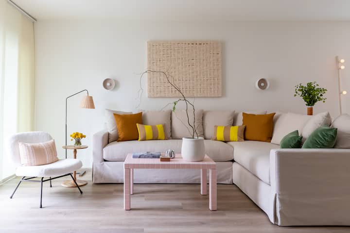 Chic & Comfortable Solana Beach Bluff Break - Encinitas, CA