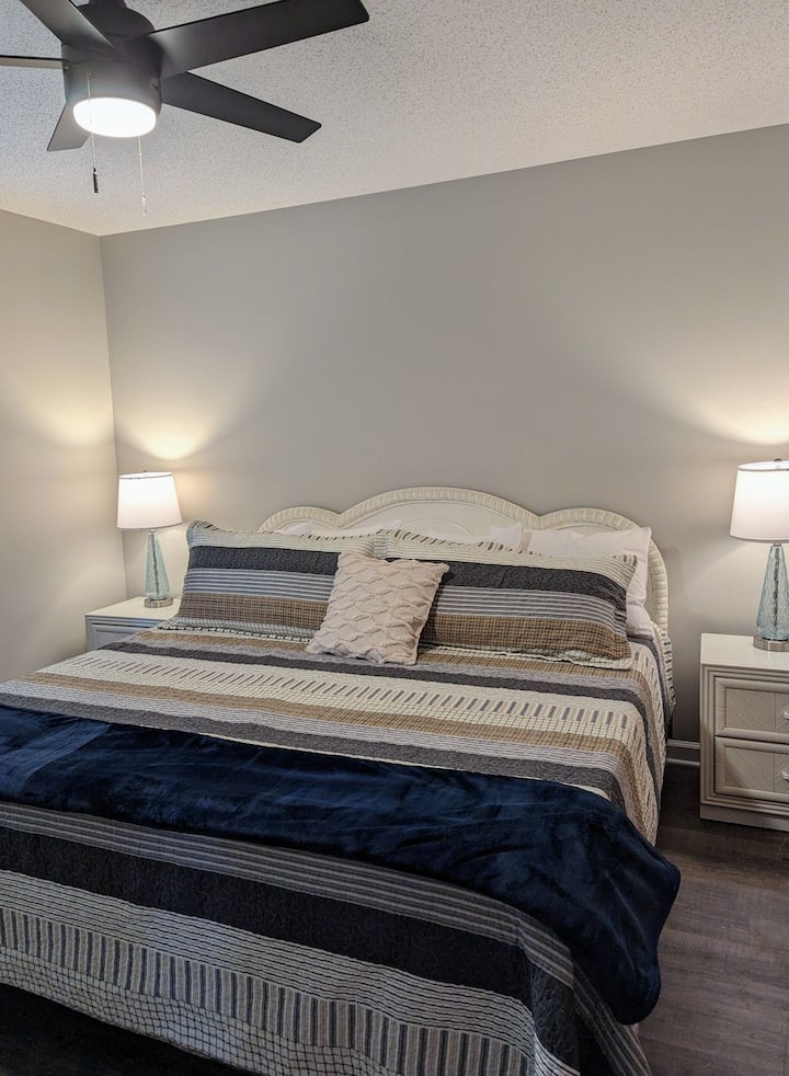 Little House On The Parkway - Tellico Village