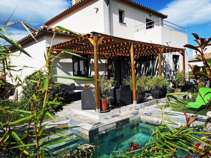 Villa Avec Piscine à 5 Minutes De La Mer. - Le Boulou